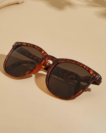 Tortoise Shell Sunglasses | Summer Essential